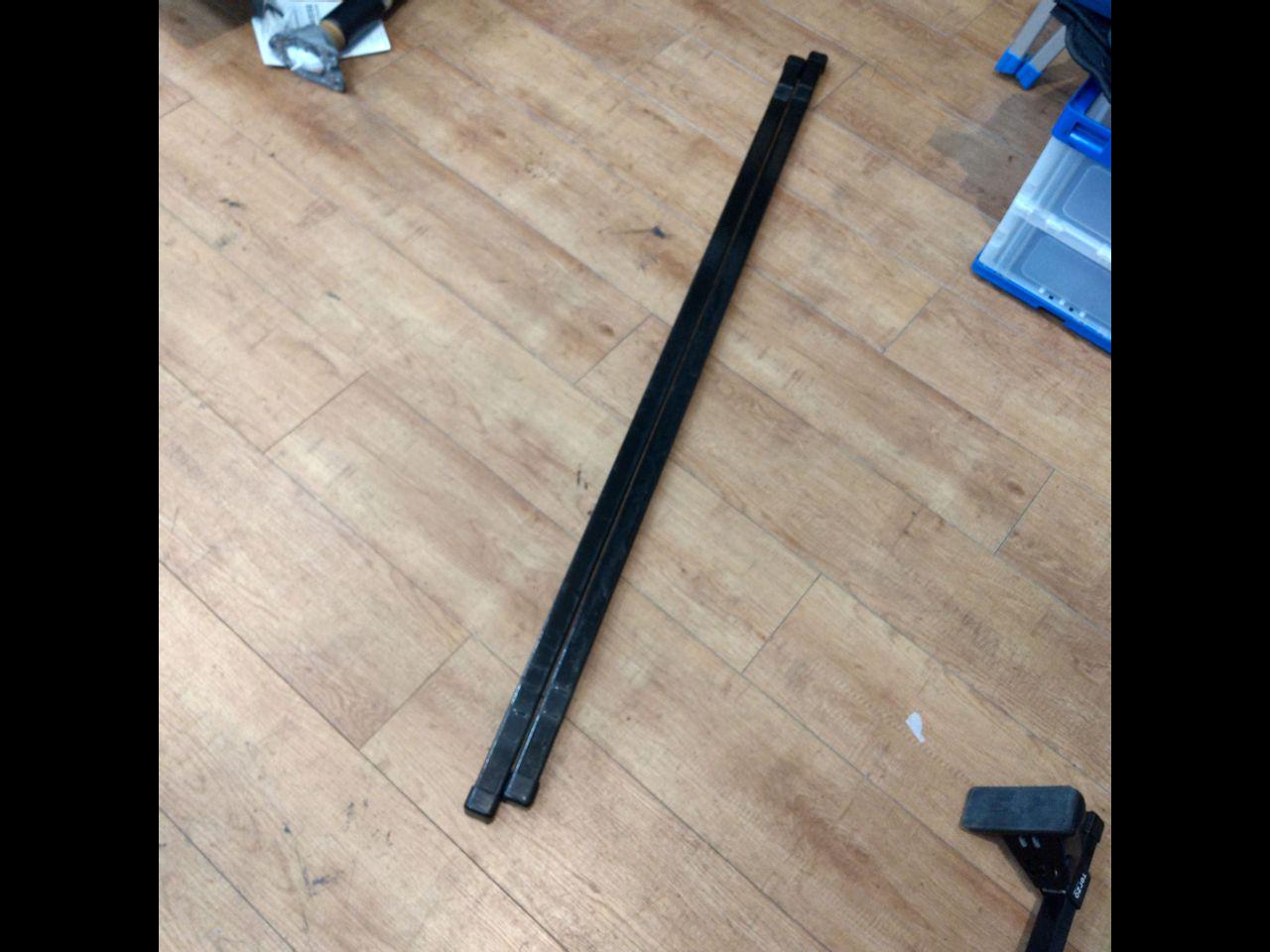 【TERZO】スクエアバー 137cm | カー用品 キャリアを通販で購入する | 中古カー＆バイク用品の販売ならアップガレージ