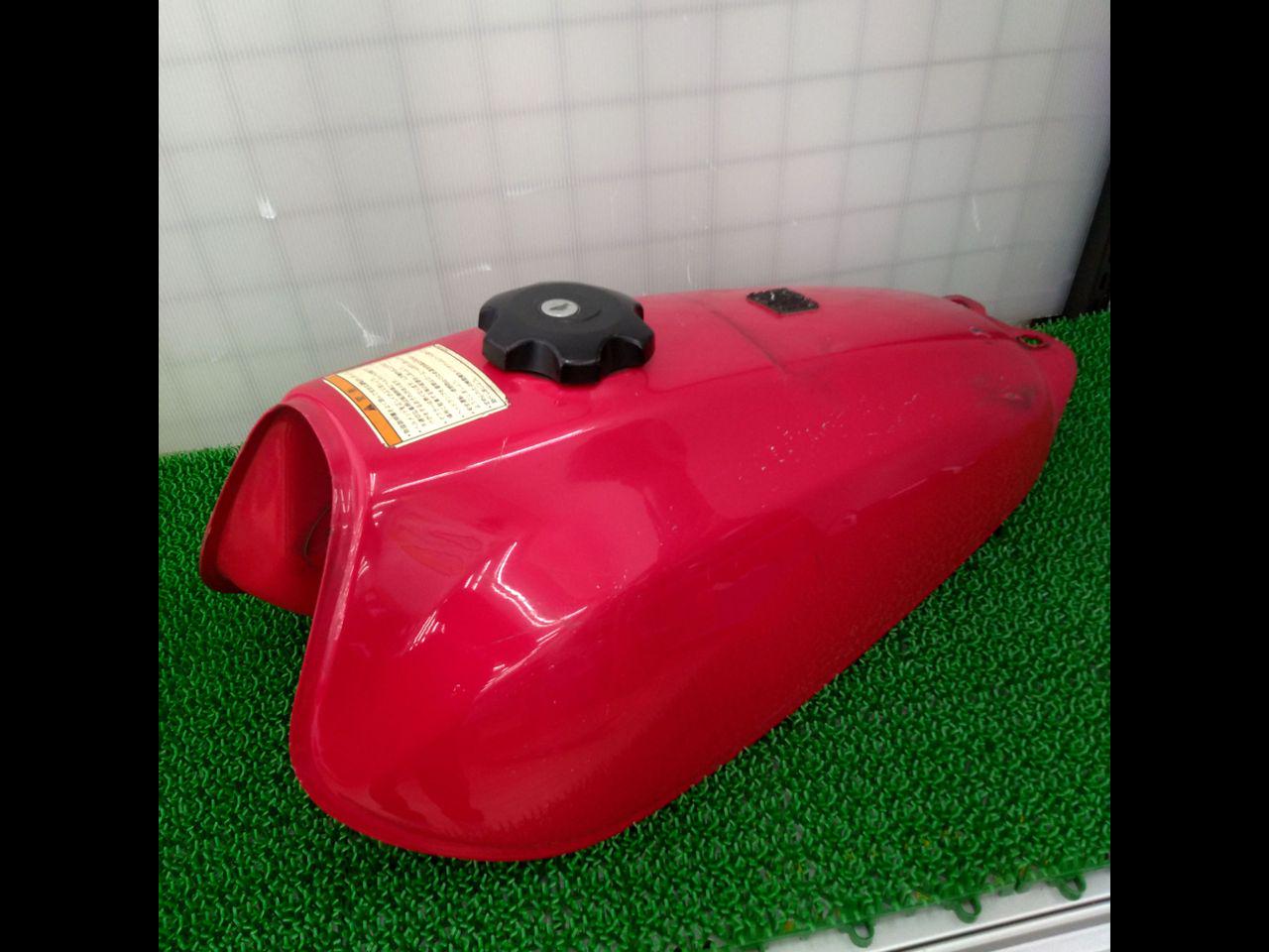 【バンバン/NH41】SUZUKI スズキ バンバン200純正ガソリンタンク | バイク用品 外装 タンク(二輪)を通販で購入する | 中古 ...