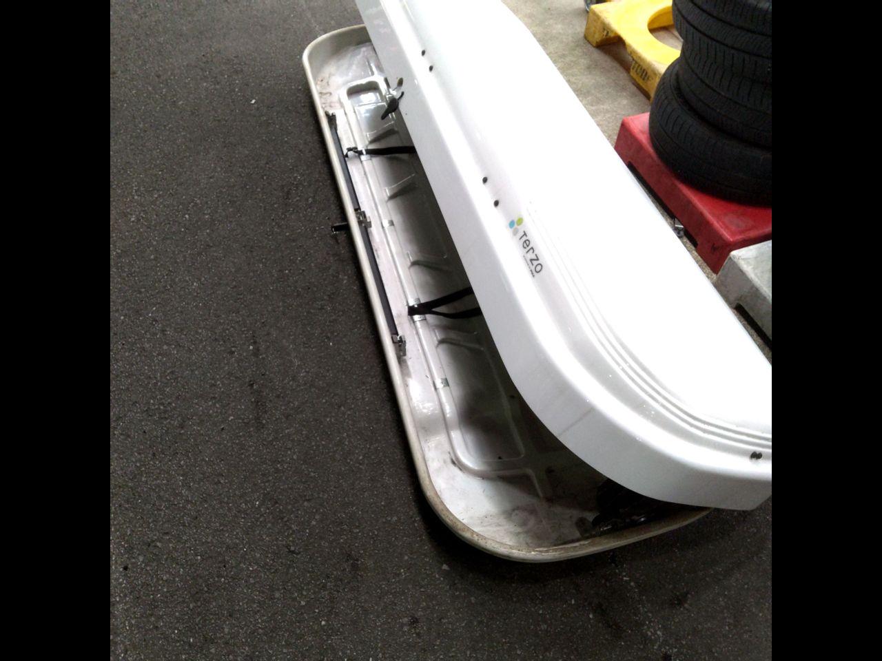 TERZO ローライダー ルーフボックス/ルーフBOX | カー用品 キャリア ルーフBOXを通販で購入する | 中古カー＆バイク用品の販売ならアップガレージ