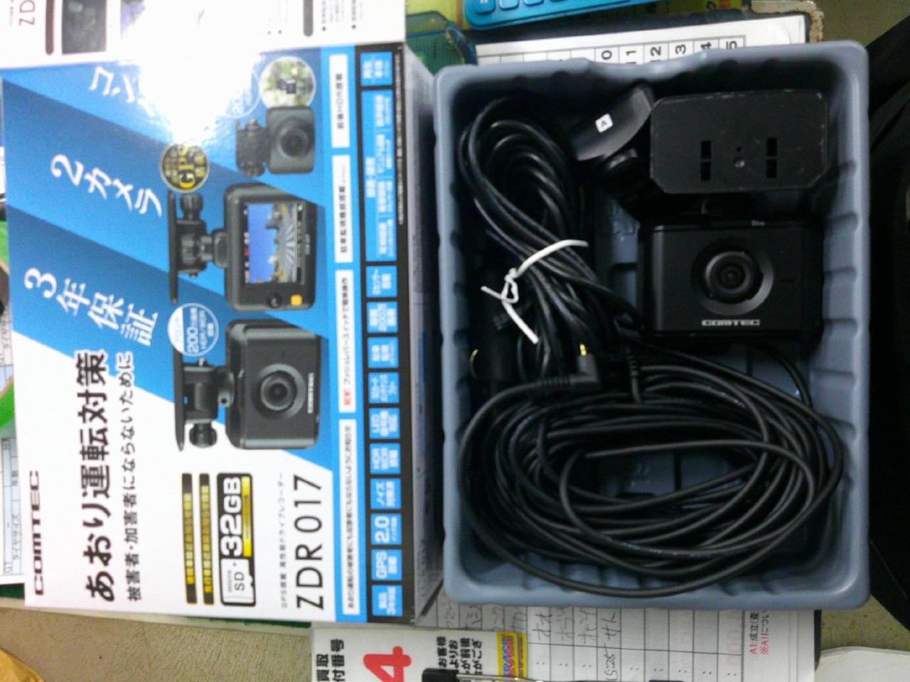 【COMTEC】ZDR017 前後カメラ | カー用品 カーAVアクセサリー ドライブレコーダーを通販で購入する | 中古カー＆バイク用品の販売ならアップガレージ