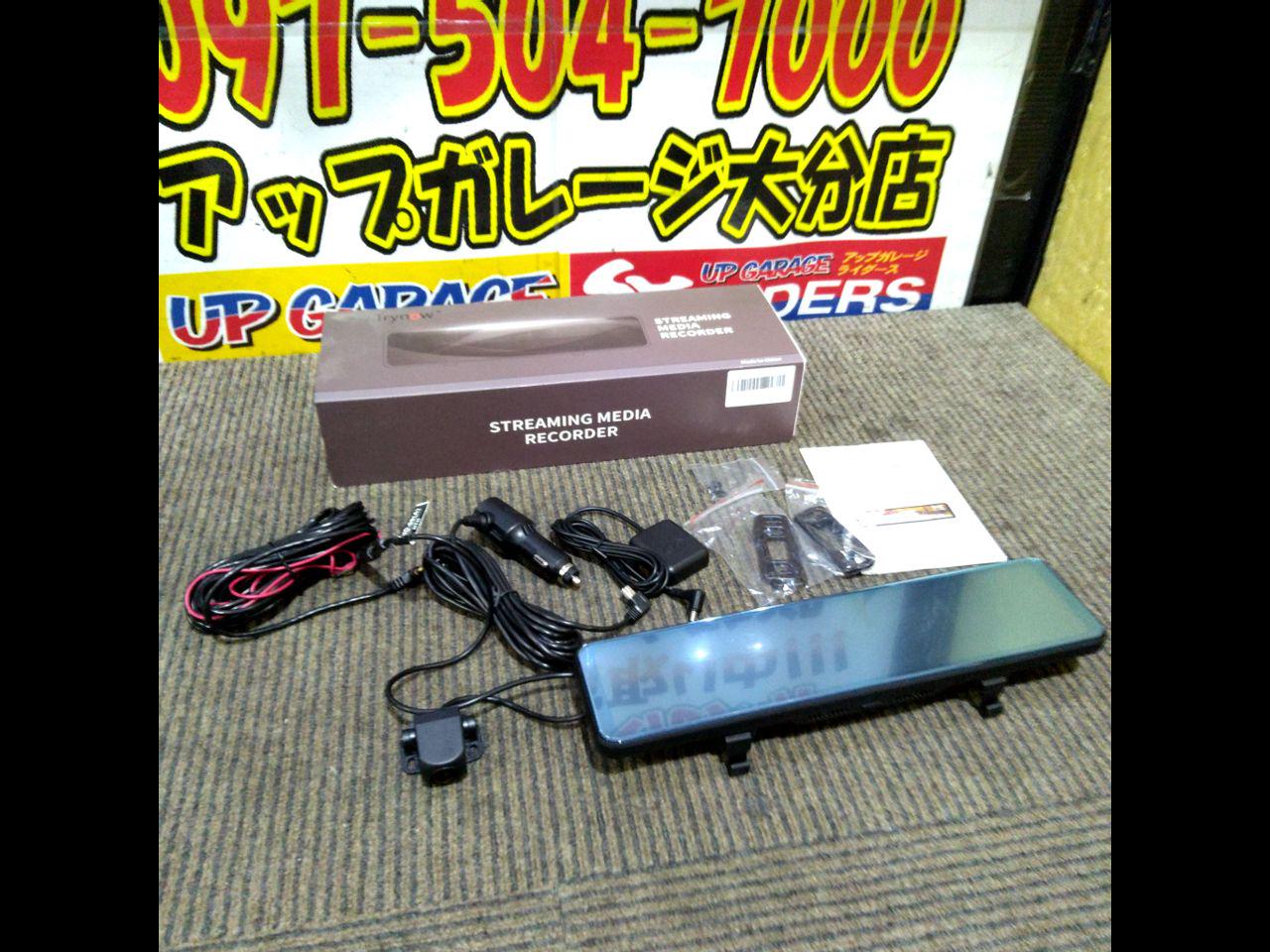 Trynow V28 ミラー型前後ドライブレコーダー | カー用品 カーAVアクセサリー ドライブレコーダーを通販で購入する | 中古カー＆バイク用品の販売ならアップガレージ