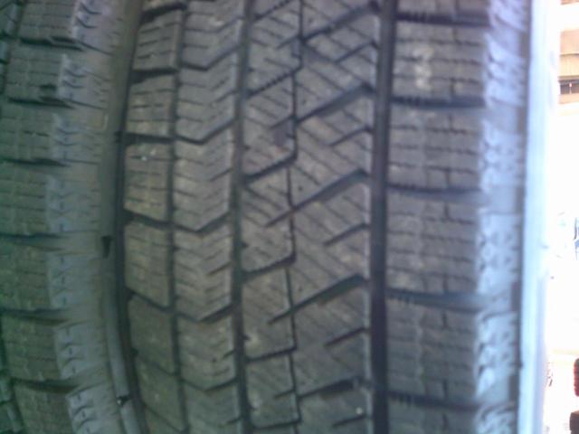 BRIDGESTONE BLIZZAK VRX2 155/65R14 | カー用品 スタッドレスタイヤ 14インチスタッドレスタイヤを通販で購入する | 中古カー＆バイク用品の販売ならアップガレージ