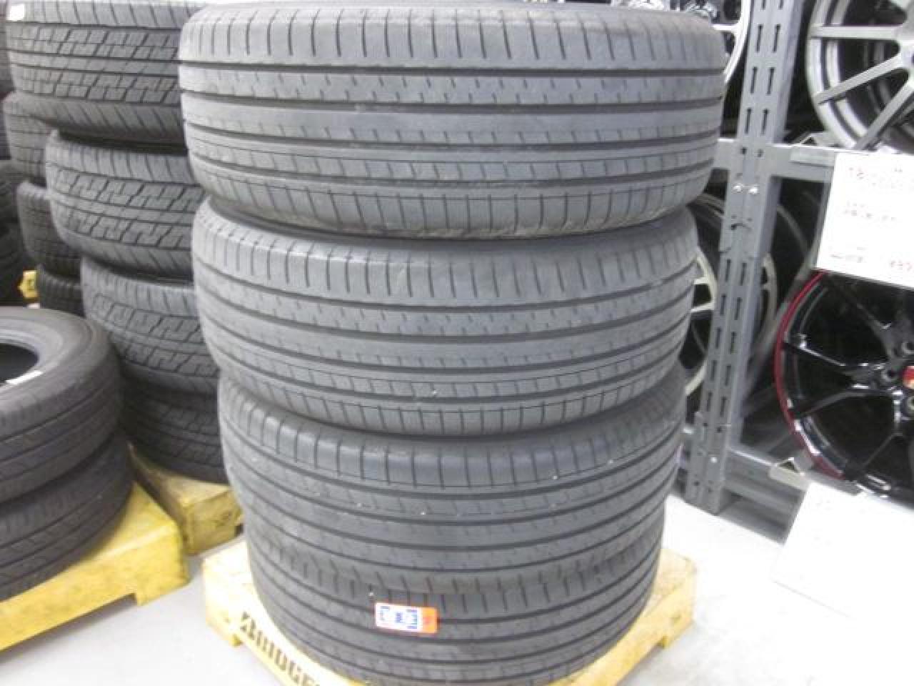 YOKOHAMA ADVAN V61 | カー用品 タイヤ 18インチタイヤを通販で購入する | 中古カー＆バイク用品の販売ならアップガレージ