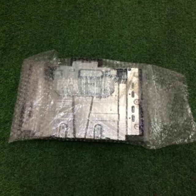 ☆未使用品!!☆トヨタ純正 V12T-R72C 12.1型後席ディスプレイ | カー用品 モニター・地デジ その他モニターを通販で購入する | 中古カー＆バイク用品の販売ならアップガレージ