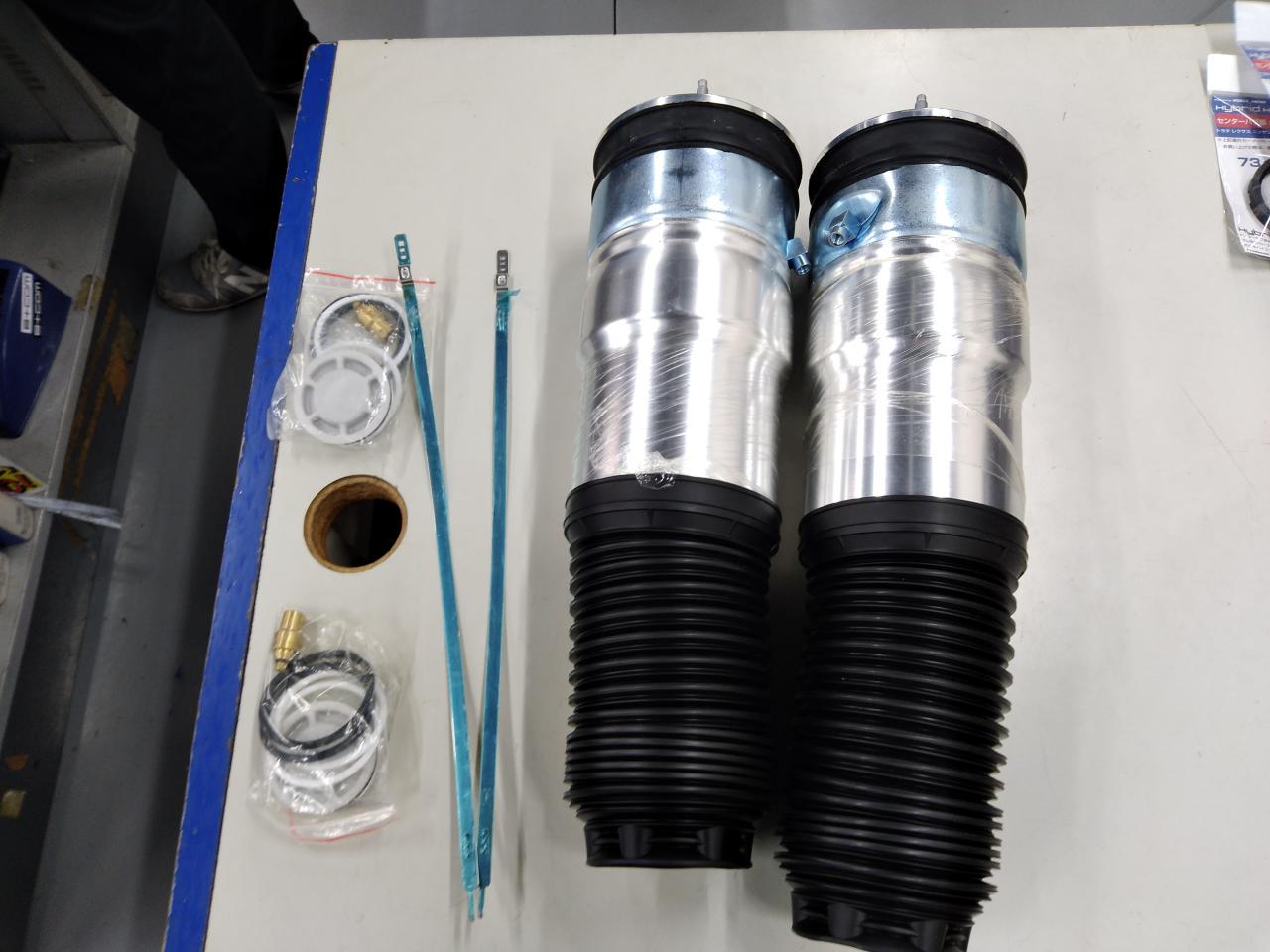 AKWH BMW F01/F02 7シリーズ用 リアエアサスペンション | カー用品 足まわり サスを通販で購入する | 中古カー＆バイク用品 ...