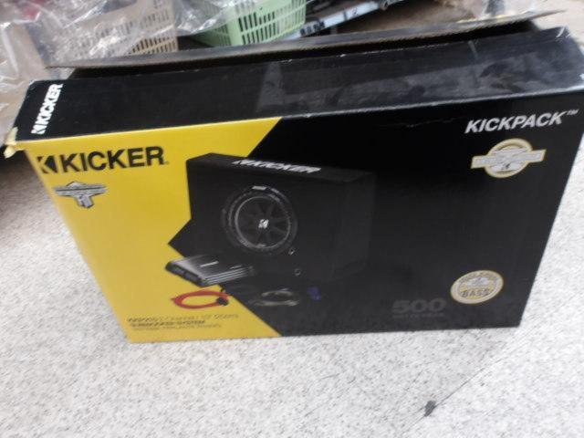 KICKER CompC 44KKP210 | カー用品 スピーカー サブウーハースピーカーを通販で購入する | 中古カー＆バイク用品の販売 ...