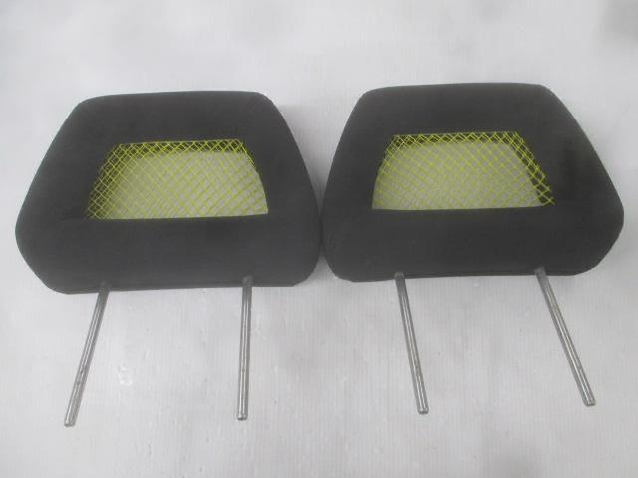 スズキ純正 スイフトスポーツ/HT81S純正リアシート用ヘッドレスト レカロ | カー用品 シート その他シート関連を通販で購入する | 中古カー＆バイク用品の販売ならアップガレージ