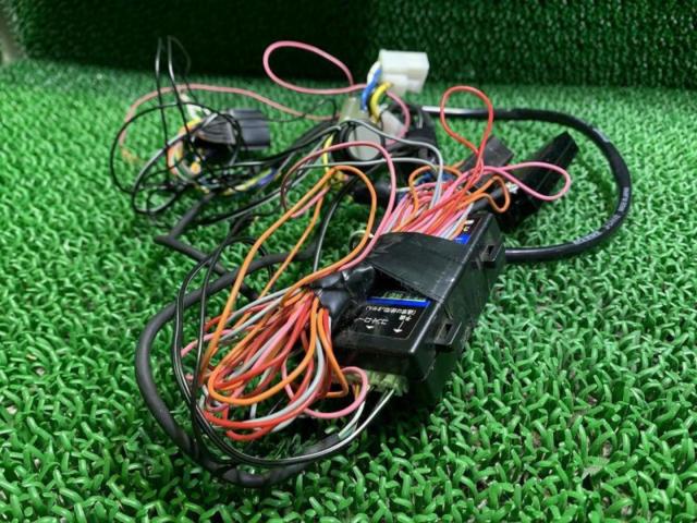 【値下げしました!!】Pivot スロコン 3drive α + ハーネスTH-2C ※未チェック品現状販売 | カー用品 電装系 その他電装 ...