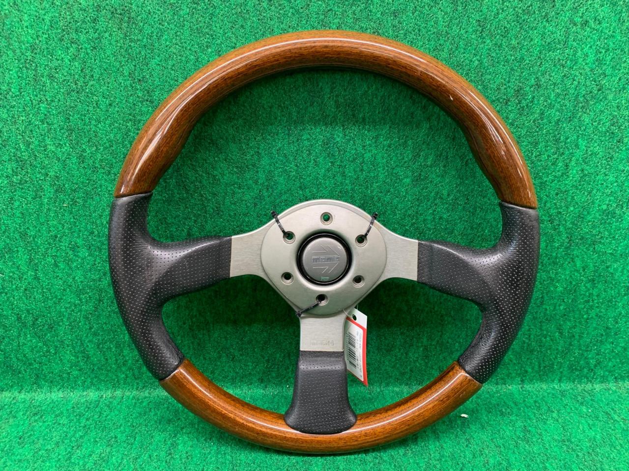 MOMO FIGHTER LEATHER 350mm | カー用品 インテリア ステアリングを通販で購入する | 中古カー＆バイク用品の販売 ...