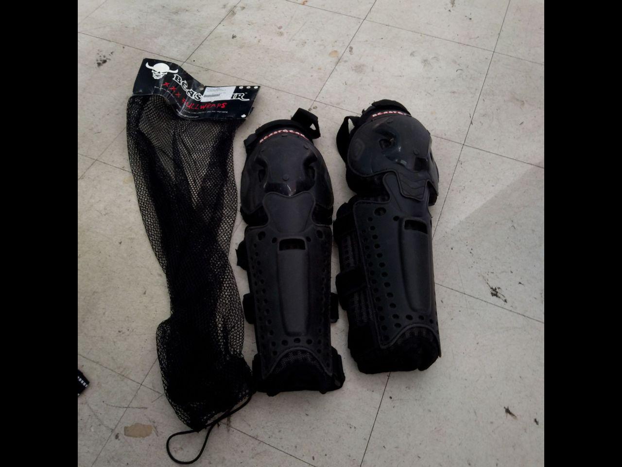 BEASTGEAR ニーシンガード | 自転車 ウェアアクセサリー その他ウェアアクセサリーを通販で購入する | 中古カー＆バイク用品の販売 ...