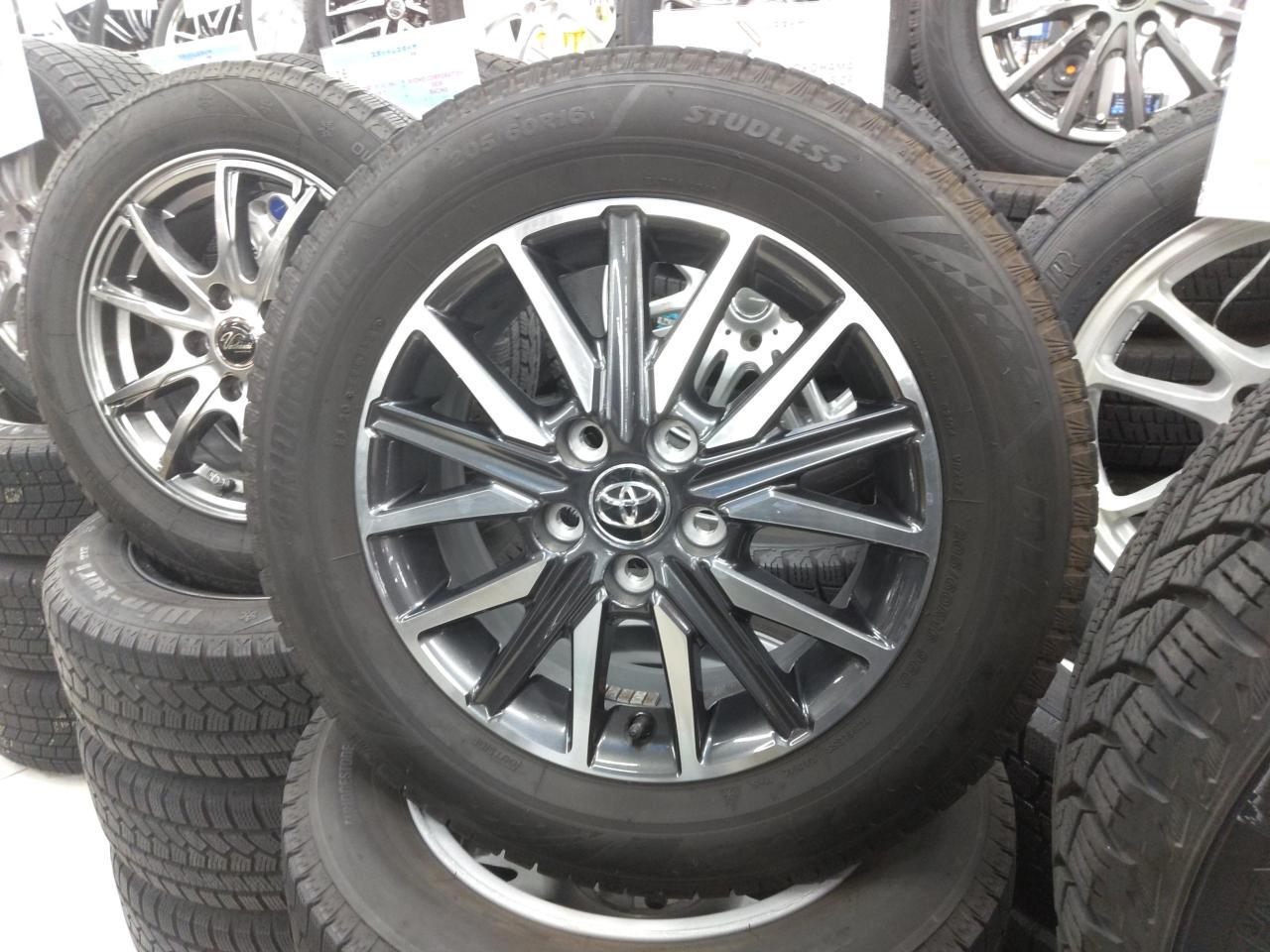 TOYOTA ヴォクシー/ZRR80W前期純正ホイール+BRIDGESTONE BLIZZAK VRX3 | カー用品 スタッドレスタイヤホイールセット 15インチスタッドレスタイヤホイール ...