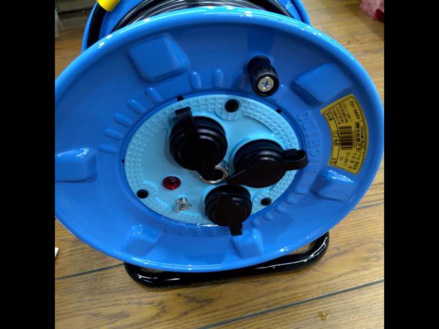 日動工業 コードリール 100V 防雨防塵型 アース付 30m NPW-E33 | 総合リユース 電動工具その他 その他を通販で購入する | 中古カー＆バイク用品の販売ならアップガレージ