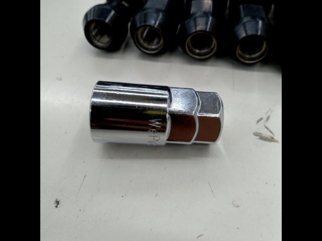 WePro ブラックロックナットセット M12×P1.5 21HEX | カー用品 タイヤホイール関連 取付ナットを通販で購入する | 中古カー＆バイク用品の販売ならアップガレージ