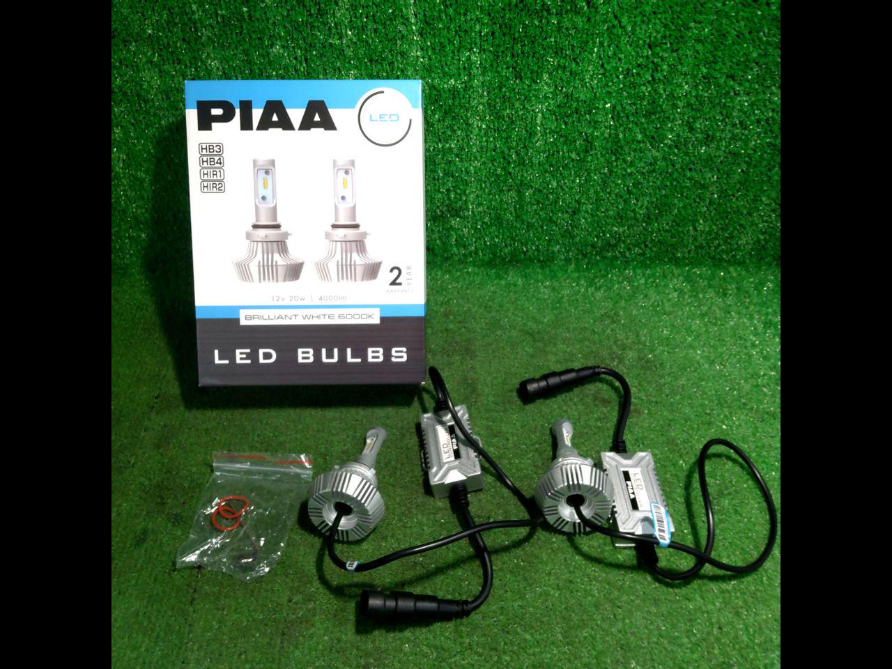 PIAA(ピア)LEDバルブ ホワイト 6000K/12V/20W/400lm【HB3/HB4/HIR1/HIR2】 | カー用品 バルブ・HID LEDバルブを通販で購入する | 中古カー ...