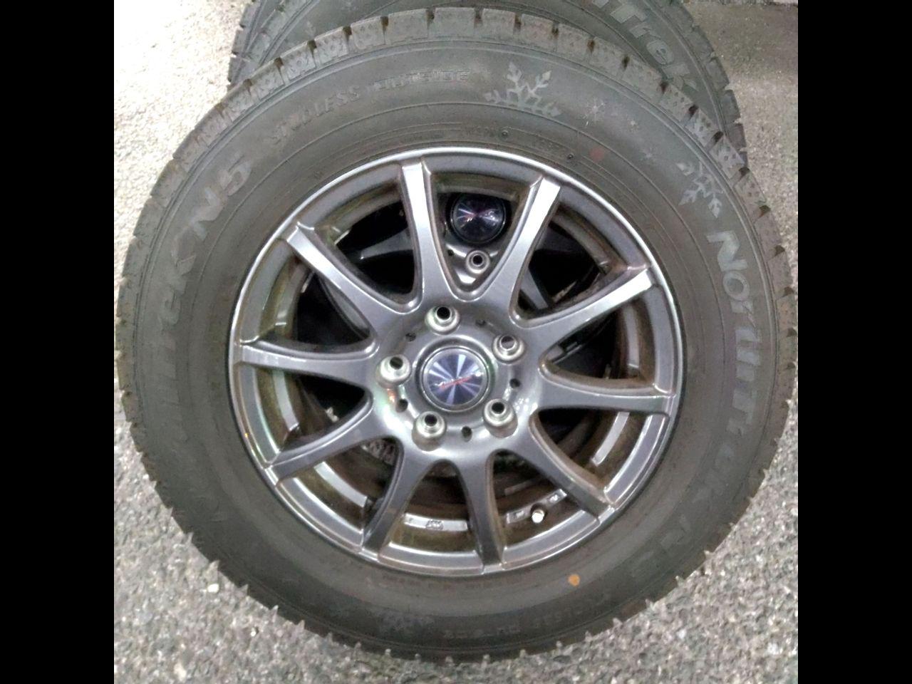 weds(ウェッズ)VELVA(ヴェルヴァ)CHARGE + AUTOBACS(オートバックス)NorthTrek N5 | カー用品 スタッドレスタイヤホイールセット 15インチスタッドレス ...