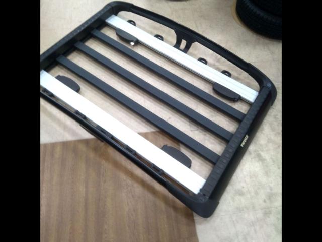 THULE TH823 ルーフバスケット/ルーフラックThule Trail M 135x90x18cm | カー用品 キャリアを通販で購入 ...