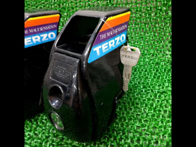 TERZO EF9 ルーフレール専用フットセット | カー用品 キャリアを通販で購入する | 中古カー＆バイク用品の販売ならアップガレージ