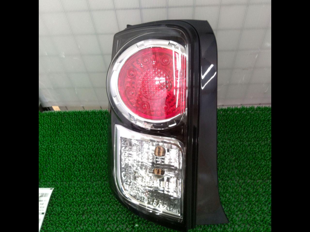 トヨタ カローラルミオン/NZE151純正 テールレンズ ※左側のみ | カー用品 ボディパーツ テールレンズを通販で購入する | 中古カー ...