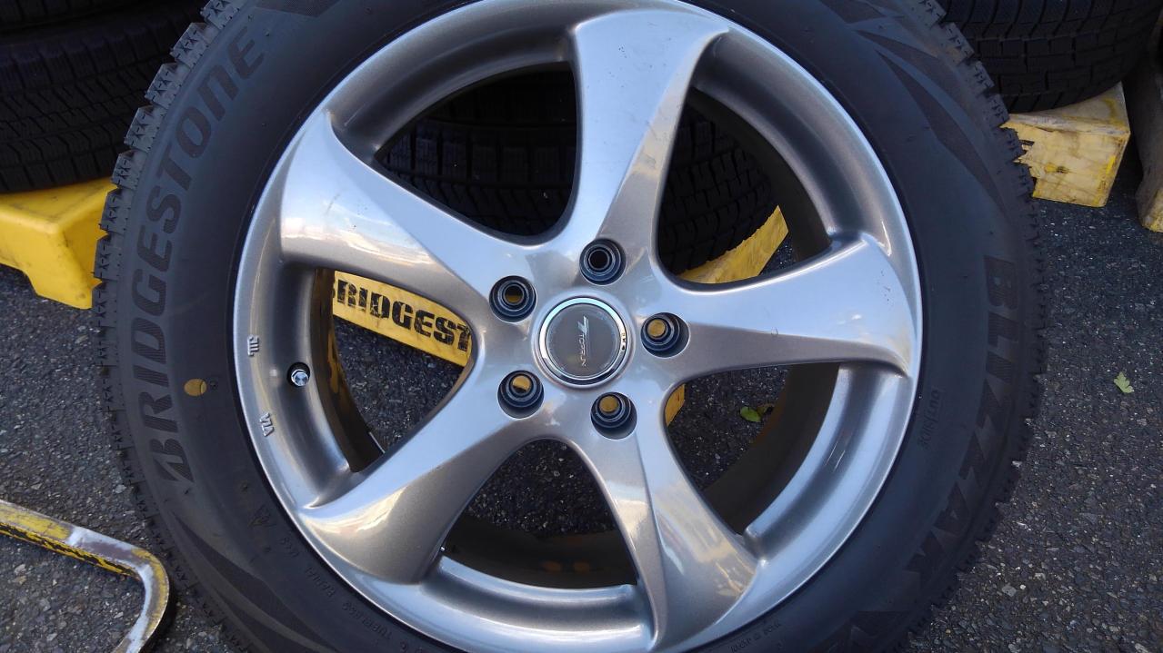 【BRIDGESTONE(ブリヂストン)】TOPRUN RD5+【BRIDGESTONE】BLIZZAK VRX2 | カー用品 スタッドレスタイヤホイールセット 17インチスタッドレスタイヤ ...