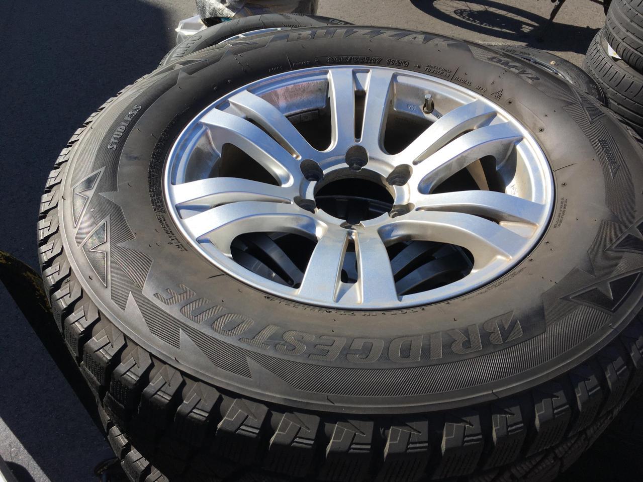 ノーブランド ツイン6本スポークホイール + BRIDGESTONE BLIZZAK DM-V2 | 中古品 | アップガレージ 一宮インター ...