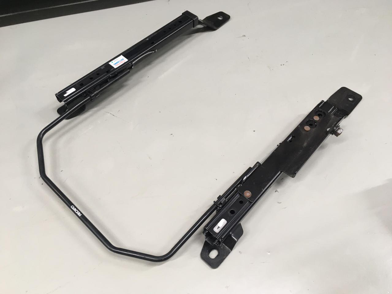 ★値下げしました★ RECARO ZE0/ZE1 リーフ用 シートレール 運転席側 | 中古品 | アップガレージ 一宮インター店 | カー ...