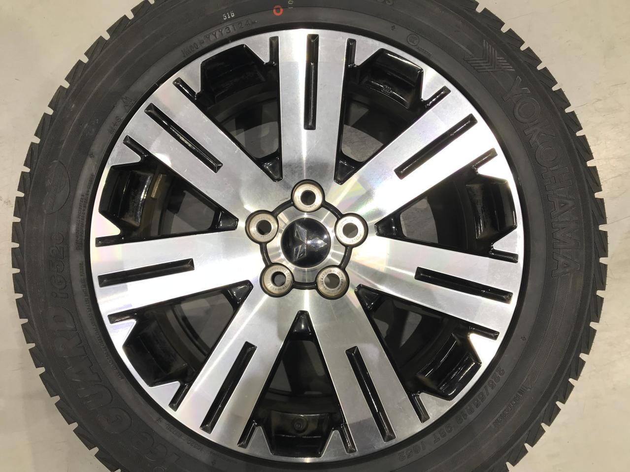 三菱 デリカD:5 純正ホイール + YOKOHAMA ice GUARD iG52C | カー用品 スタッドレスタイヤホイールセット 18 ...