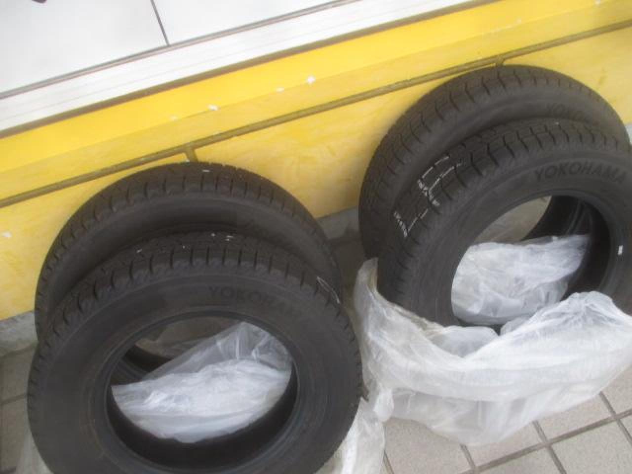 YOKOHAMA ice GUARD iG70 145/80R13 4本セット | カー用品 スタッドレスタイヤ 13インチスタッドレスタイヤを通販で購入する | 中古カー＆バイク用品の販売 ...