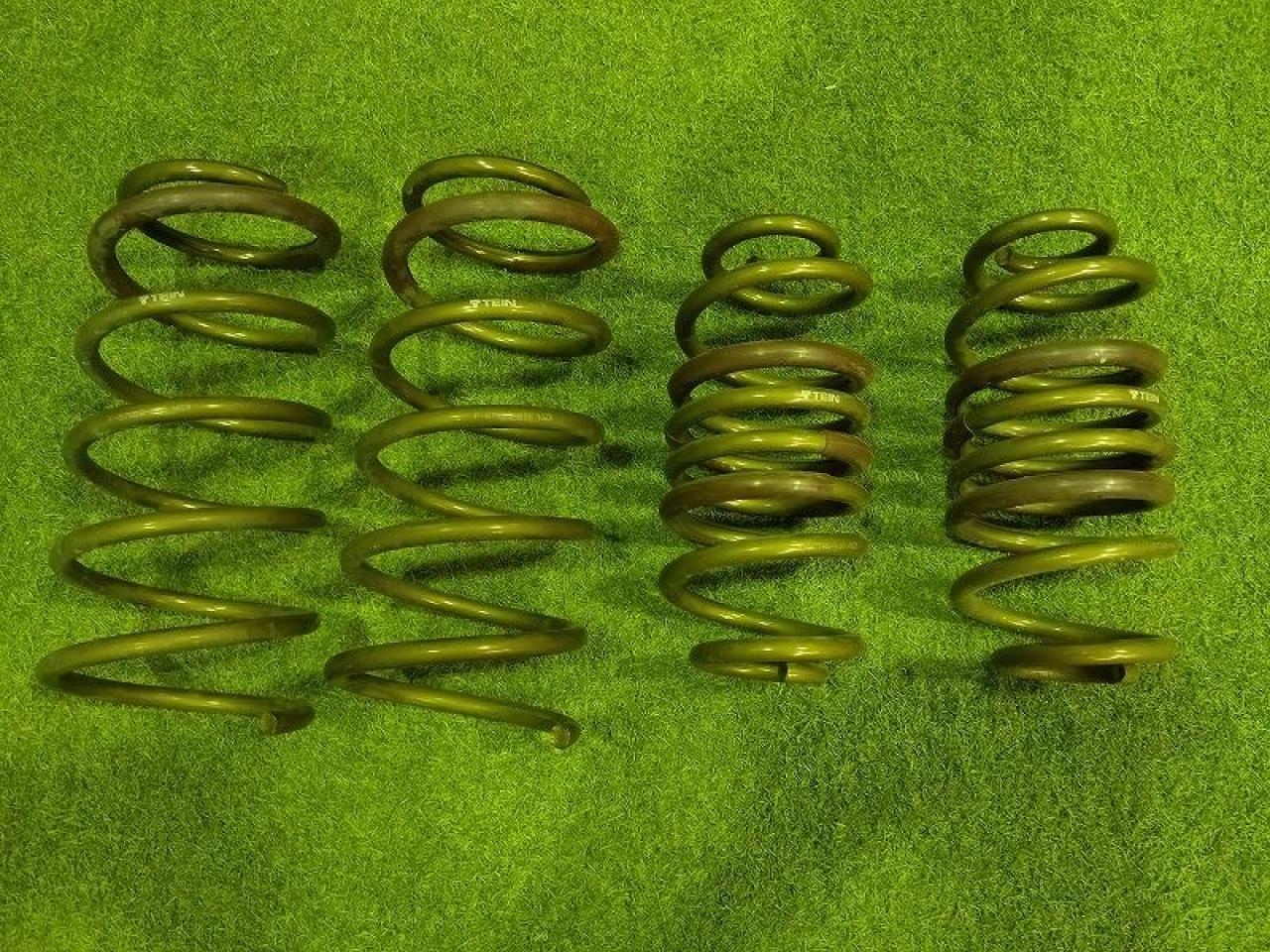 TEIN HIGH-TECH 4分割 80ヴォクシー | 中古品 | アップガレージ 群馬前橋店 | カー用品 足まわり サスを通販で購入する | 中古カー＆バイク用品の販売ならアップガレージ