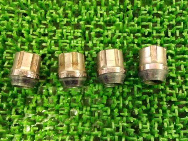 TPI Short Racing Nut 17mm Lock kit 16個セット P1.5 27L | カー用品 タイヤホイール関連 取付 ...