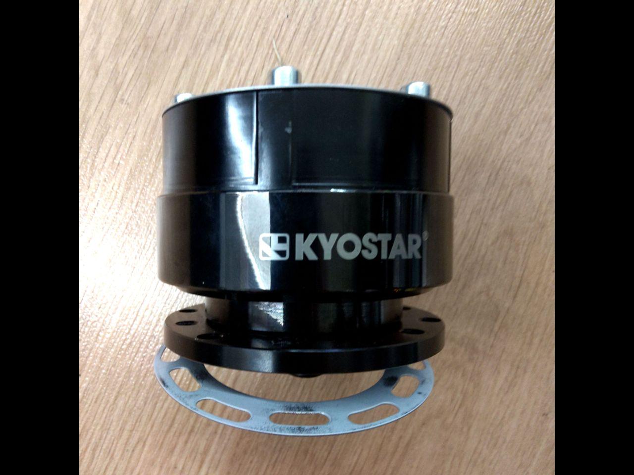 KYOSTAR クイックリリースコントロールハブ | カー用品 インテリア ステアリング関連を通販で購入する | 中古カー＆バイク用品の販売ならアップガレージ
