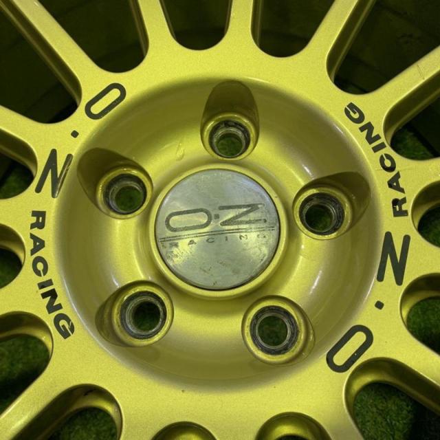 OZ RACING SUPERTURISMO Evolution + BRIDGESTONE TURANZA T001 2022年製 | カー ...