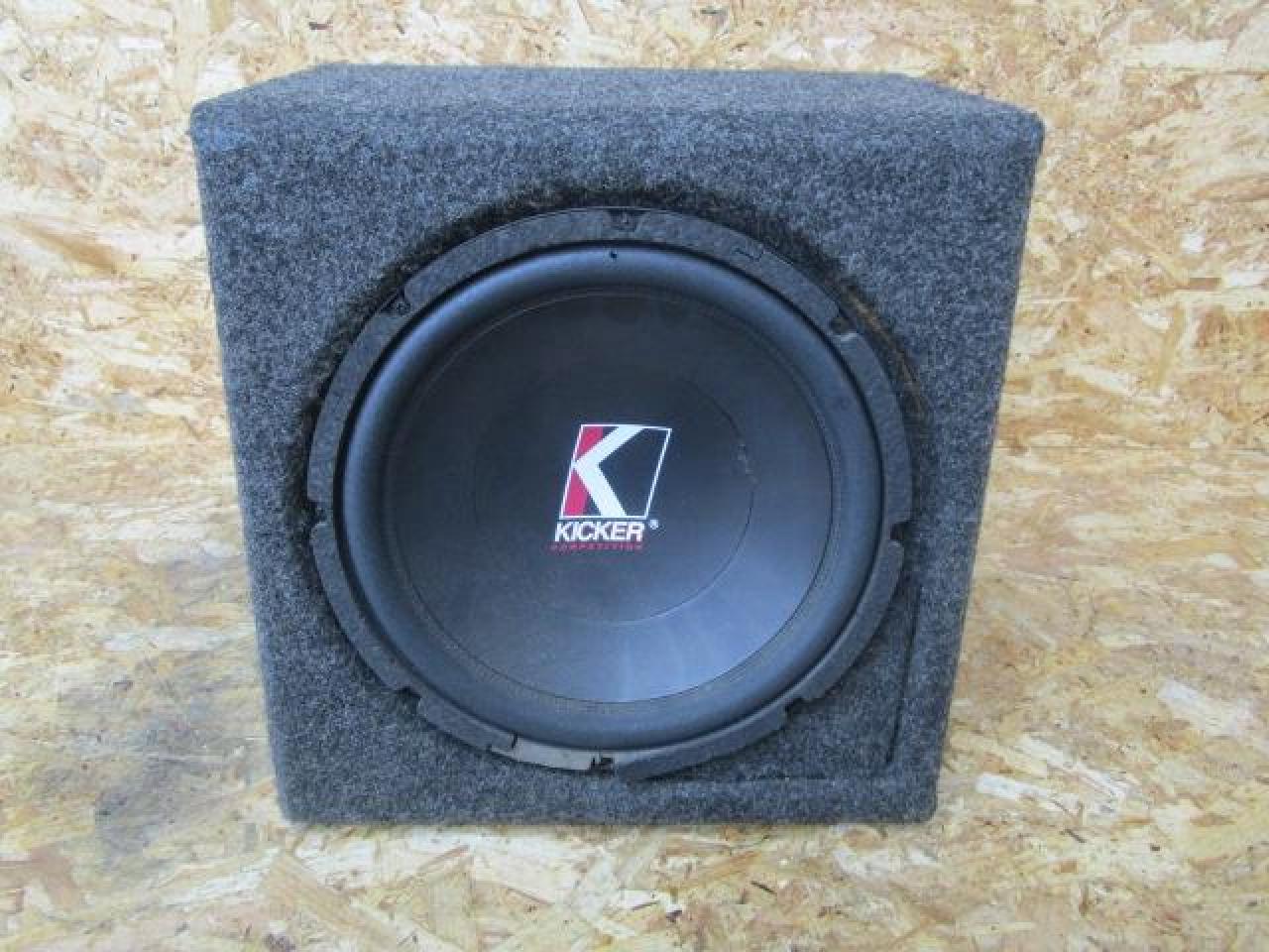 ワケアリ KICKER STILL WATER | カー用品 スピーカー サブウーハースピーカーBOX付を通販で購入する | 中古カー＆バイク ...