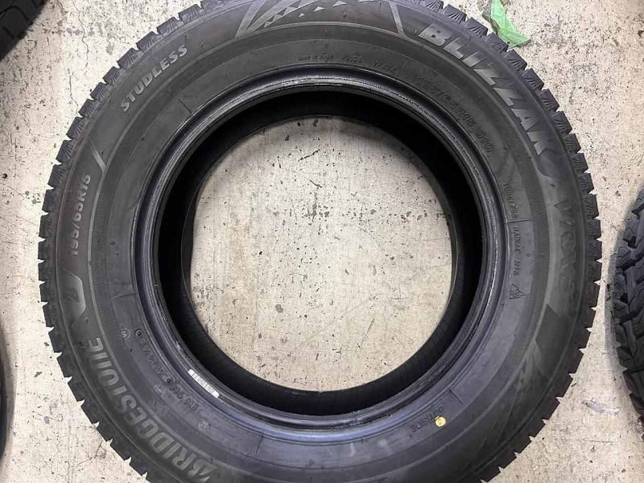 BRIDGESTONE BLIZZAK VRX3 195/65R15 91Q | カー用品 スタッドレスタイヤ 15インチスタッドレスタイヤを通販で購入する | 中古カー＆バイク用品の販売なら ...