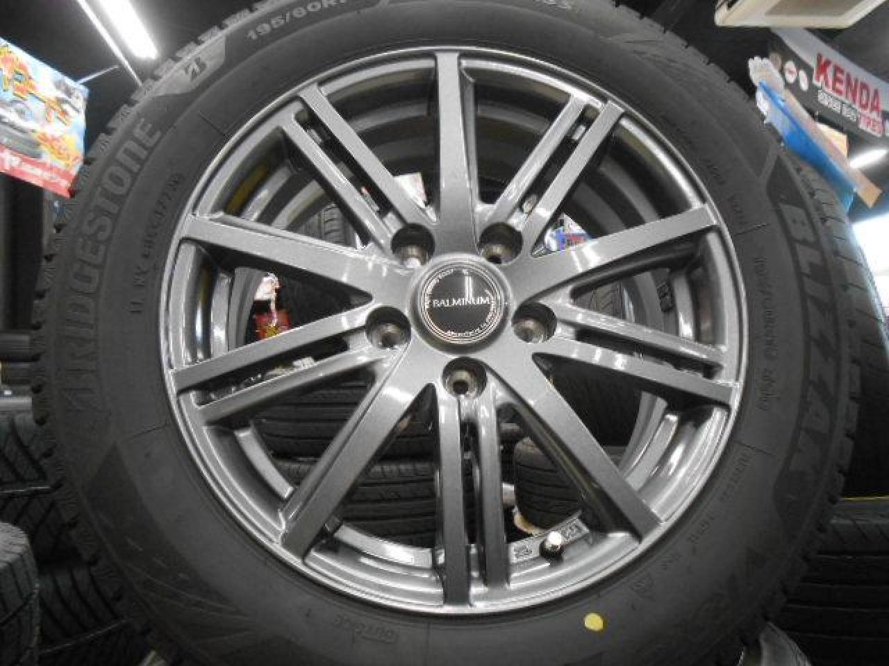 BRIDGESTONE(ブリヂストン) BALMINUM(バルミナ) BR10 + BRIDGESTONE(ブリヂストン) BLIZZAK ...