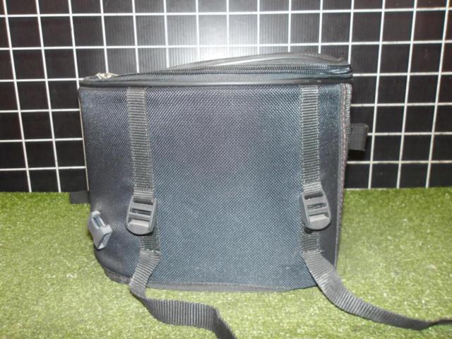 【Ducati】純正サイドバッグセット DIAVEL用モデル 18L 96780341B | バイク用品 ツーリング用品 バッグ(二輪)を通販 ...