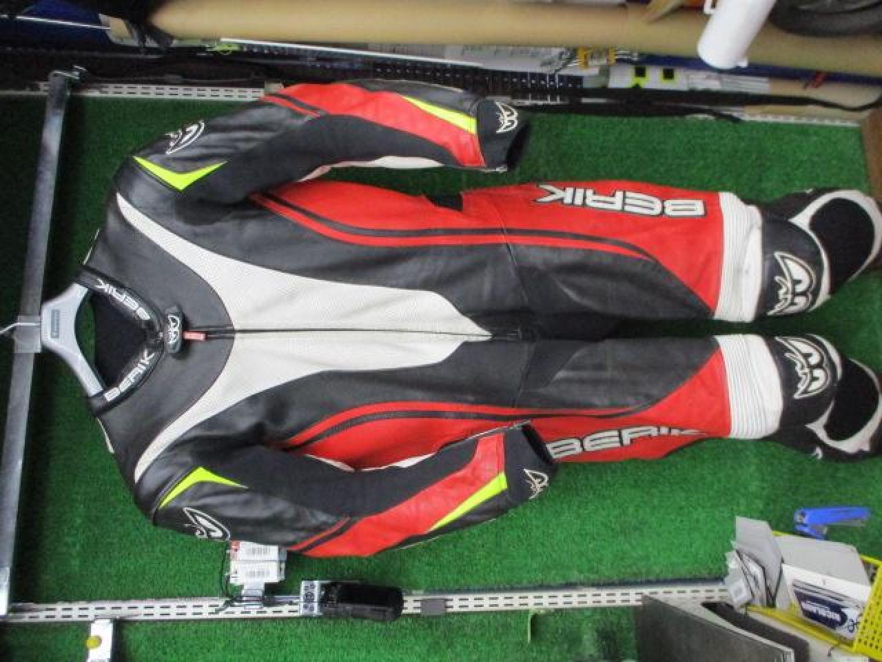 【BERIK】ベリック RACE-DEP 2.0 レーシングスーツ MFJ公認 サイズ54 | バイク用品 ウエア レーシングスーツ(二輪)を通販で購入する | 中古カー＆バイク用品の販売なら ...