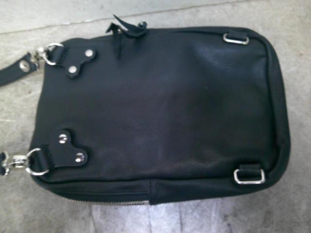 DEGNER(デグナー) レザーホルスターバッグ W-121K 京桜 ブラック | バイク用品 ツーリング用品 バッグ(二輪)を通販で購入する | 中古カー＆バイク用品の販売ならアップガレージ