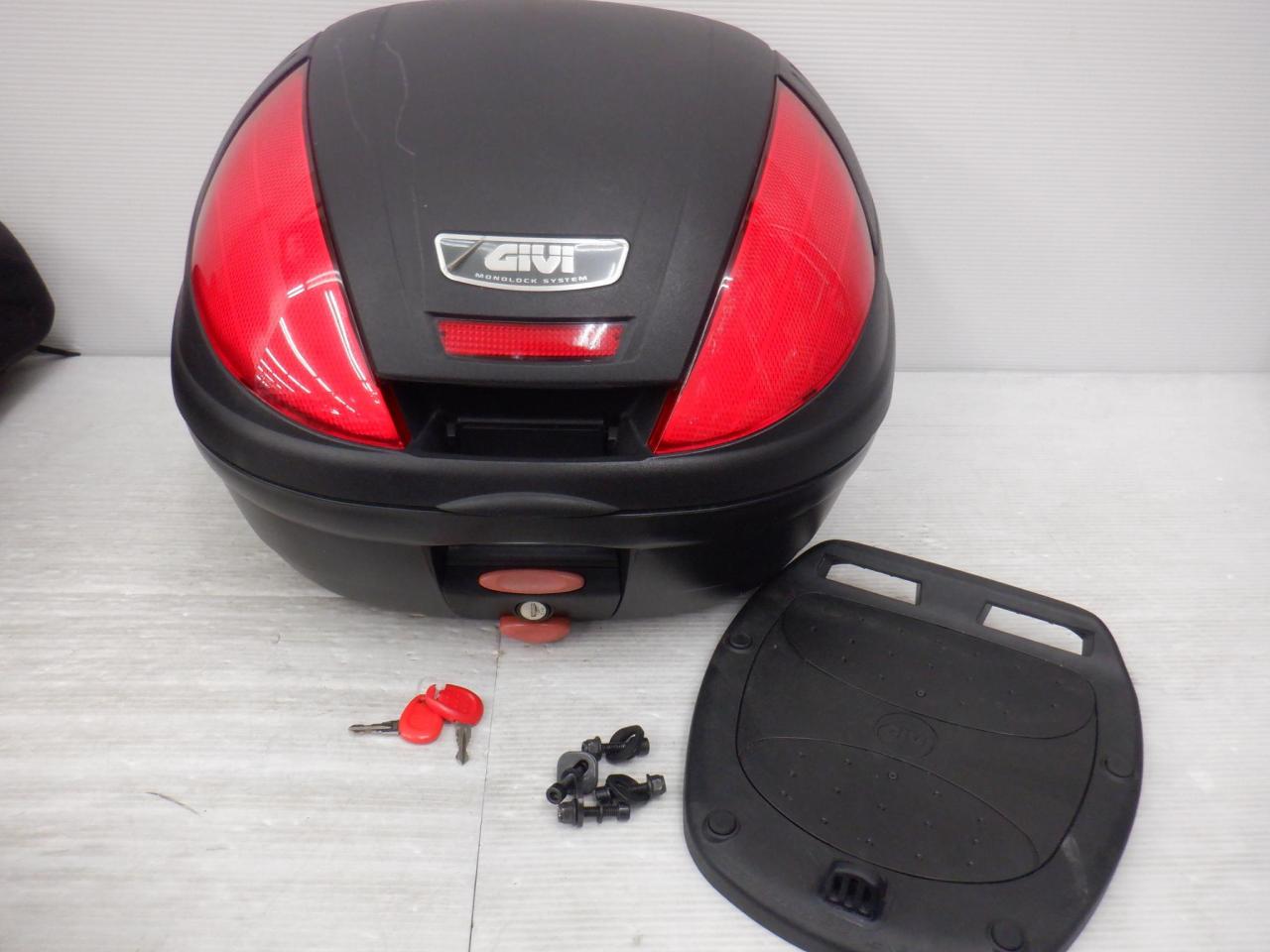 波型ステー無し GIVI 39L TYPE E370シリーズ トップケース リアBOX (ストップランプなし) 汎用 容量39L | バイク用品 ツーリング用品 BOX(二輪)を通販で購入する ...