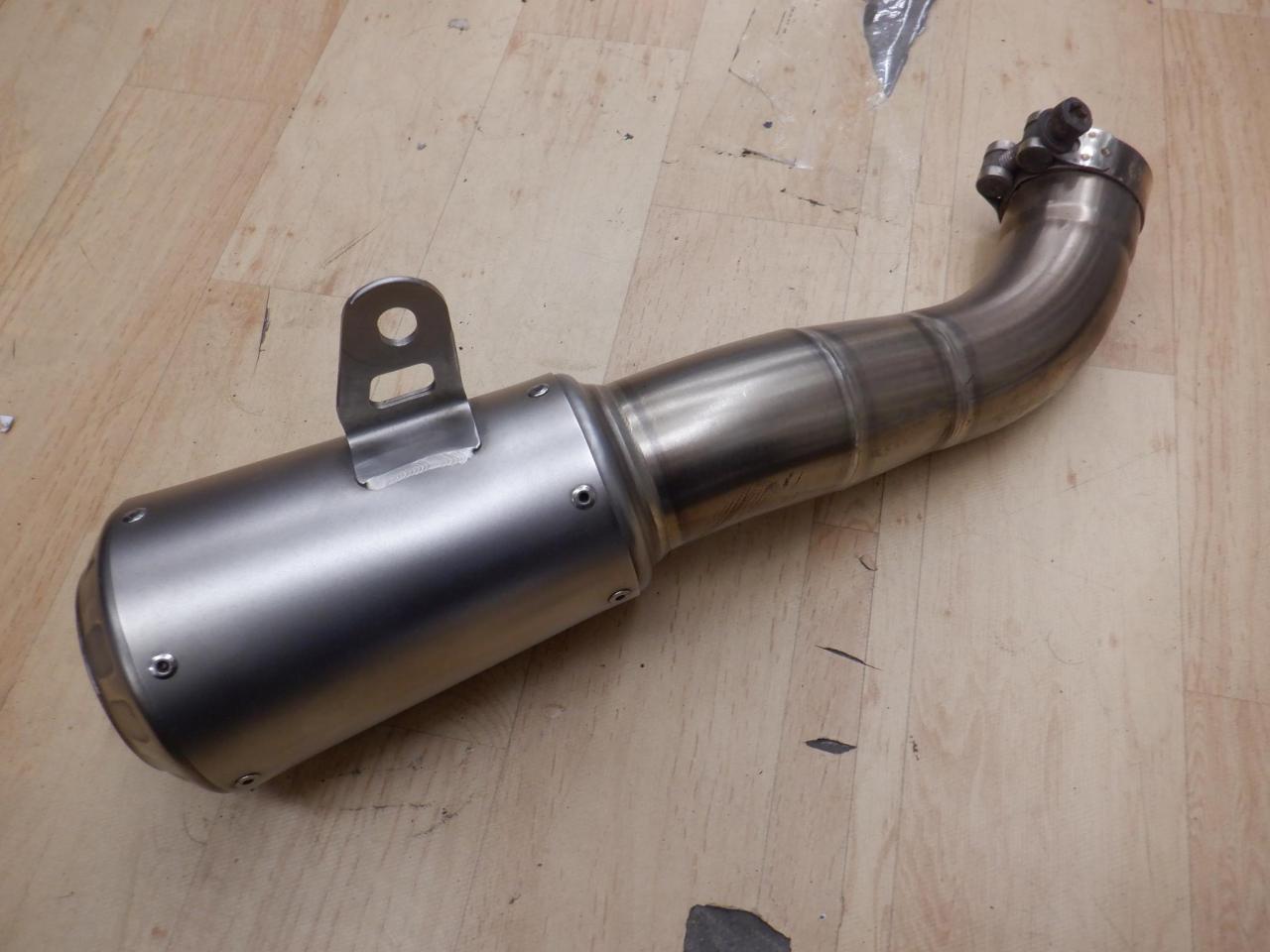 AKRAPOVIC Slip-on Line GPスタイルステンレス JMCA無 S-Y2SO11-AHCSS YZF-R25/MT-25 ...