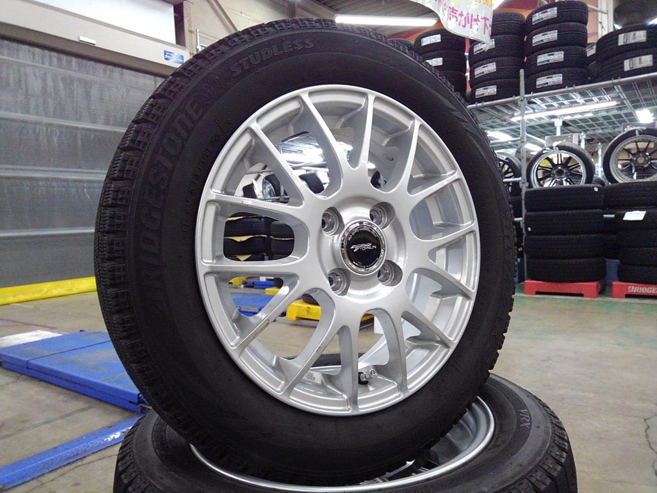 BRIDGESTONE(ブリヂストン) TOPRUN M7 + BRIDGESTONE(ブリヂストン) BLIZZAK VRX | カー用品 スタッドレスタイヤホイールセット 14インチ ...