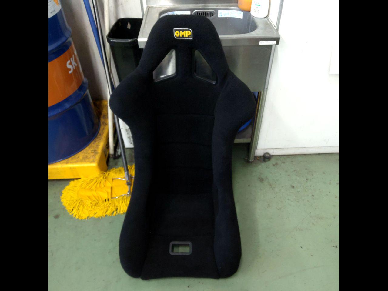 OMP ARS GLASSFIBER フルバケットシート | カー用品 シート フルバケットシート(その他)を通販で購入する | 中古カー＆バイク用品の販売ならアップガレージ