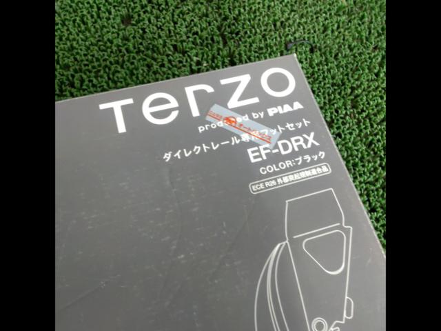 TERZO EF-DRX ダイレクトルーフレール専用フット | カー用品 キャリアを通販で購入する | 中古カー＆バイク用品の販売ならアップガレージ