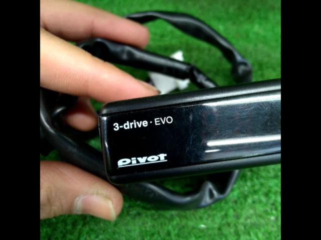 Pivot 3-drive EVO 3DE スロットルコントローラー | カー用品 電装系 電装パーツを通販で購入する | 中古カー＆バイク用品の販売ならアップガレージ