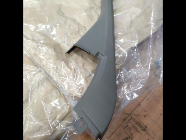 TOYOTA セルシオ30系純正ドアフレームガーニッシュ 67664-50030-E1 | 中古品 | アップガレージ 三郷インター店 ...