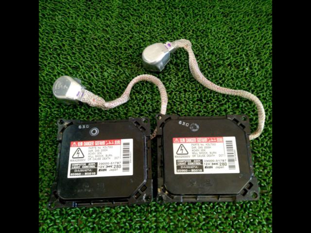 【ダイハツ純正】純正バラスト 85960-B5010 2個セット | カー用品 ボディパーツ その他レンズ関連を通販で購入する | 中古カー＆バイク用品の販売ならアップガレージ