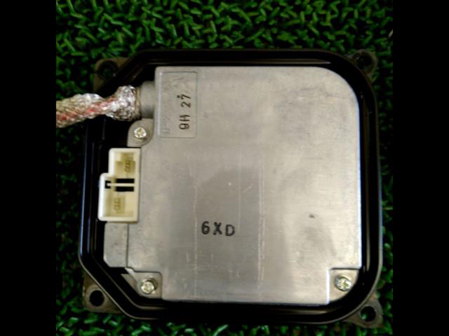 【ダイハツ純正】純正バラスト 85960-B5010 2個セット | カー用品 ボディパーツ その他レンズ関連を通販で購入する | 中古カー＆バイク用品の販売ならアップガレージ