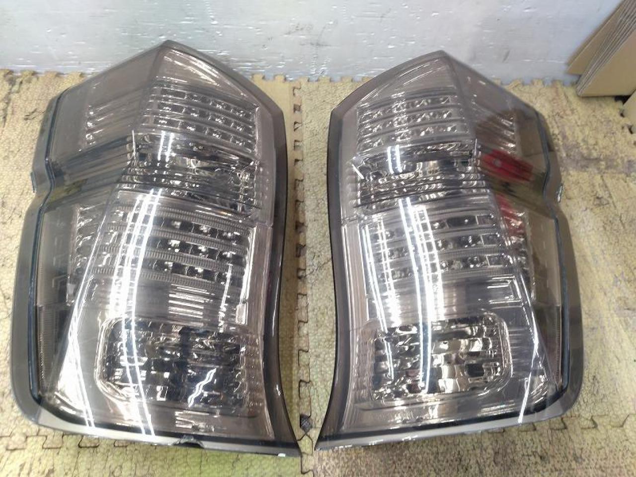 【左右セット】 DEPO LEDテール | カー用品 ボディパーツ テールレンズを通販で購入する | 中古カー＆バイク用品の販売ならアップガレージ