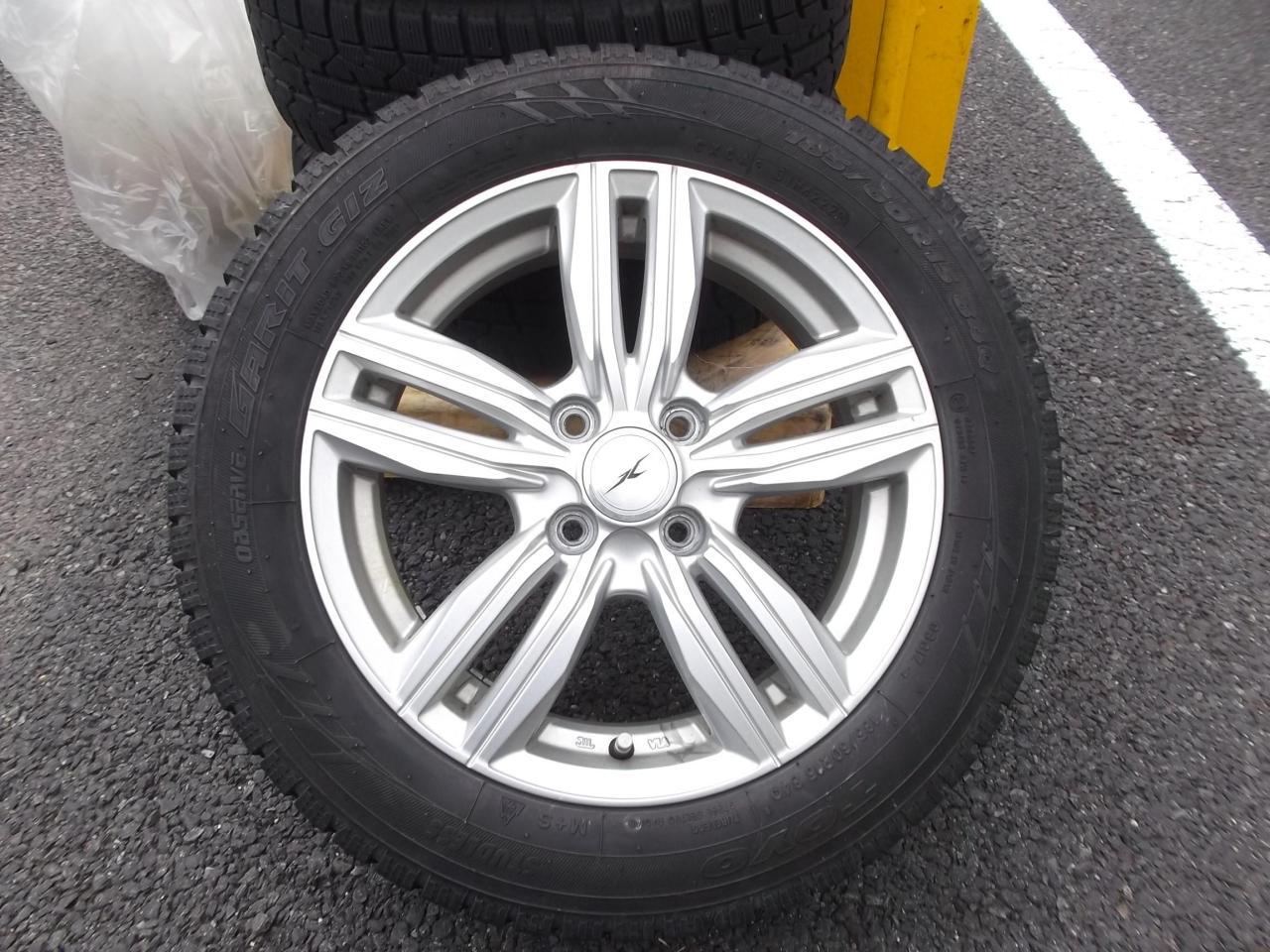 weds(ウェッズ) JOKER SCREW + TOYO(トーヨー) OBSERVE GARIT GIZ | カー用品 スタッドレスタイヤホイールセット 15インチスタッドレスタイヤホイール ...