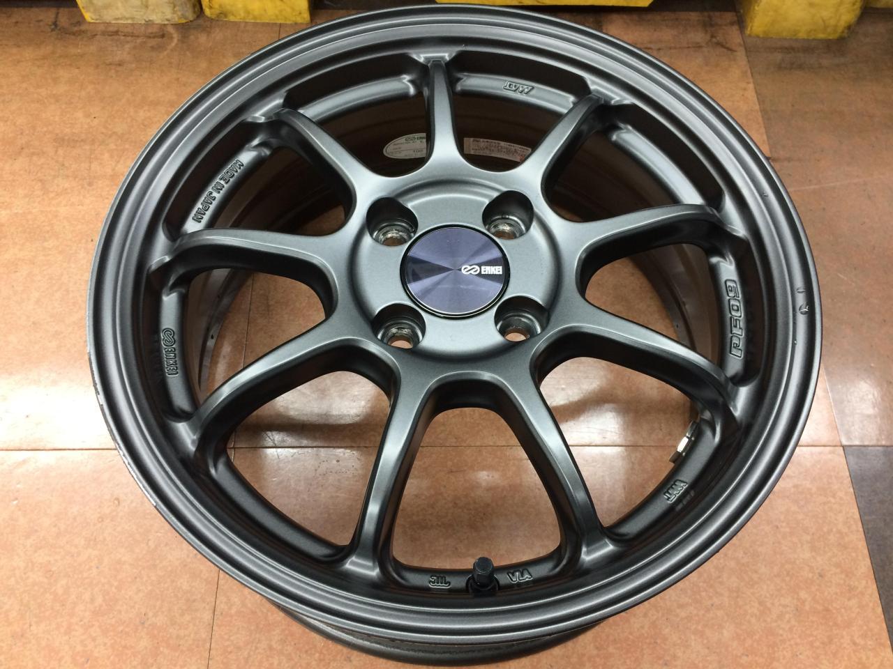 【ENKEI(エンケイ)】PerformanceLine(パフォーマンスライン) PF09 | カー用品 アルミホイール 15インチホイールを通販で購入する | 中古カー＆バイク用品の販売なら ...