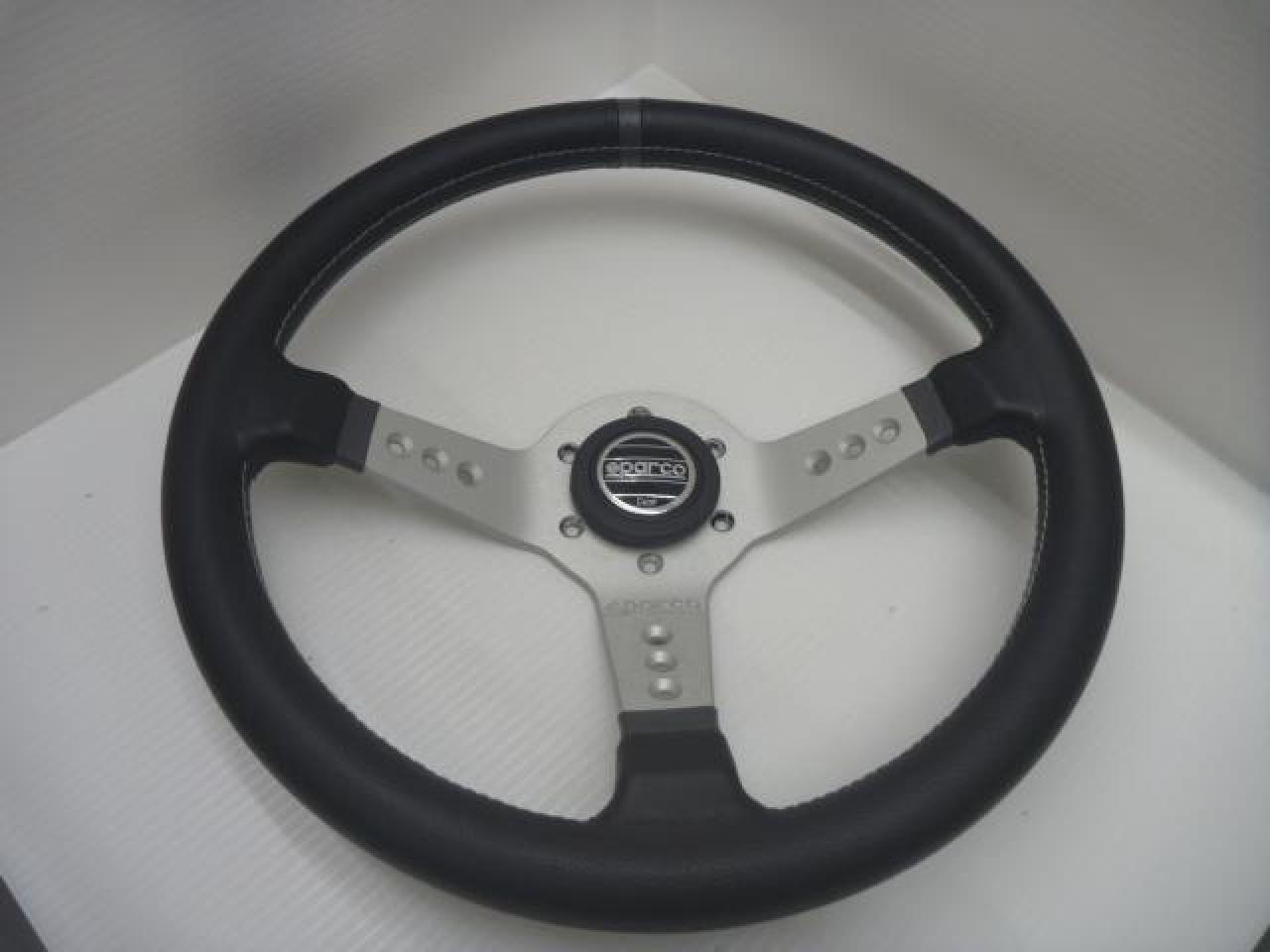 SPARCO L777 3本ステアリング | カー用品 インテリア ステアリングを通販で購入する | 中古カー＆バイク用品の販売ならアップガレージ